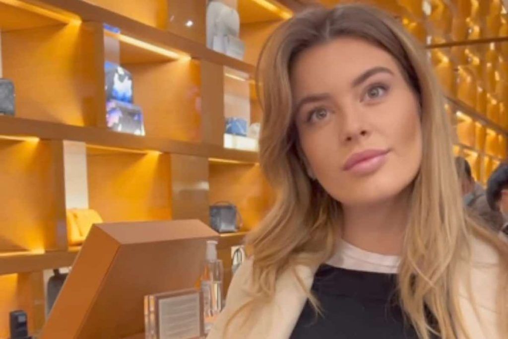 Sophie Codegoni emozionata: “Oggi è uscita” | Il VIDEO di Alessandro ...