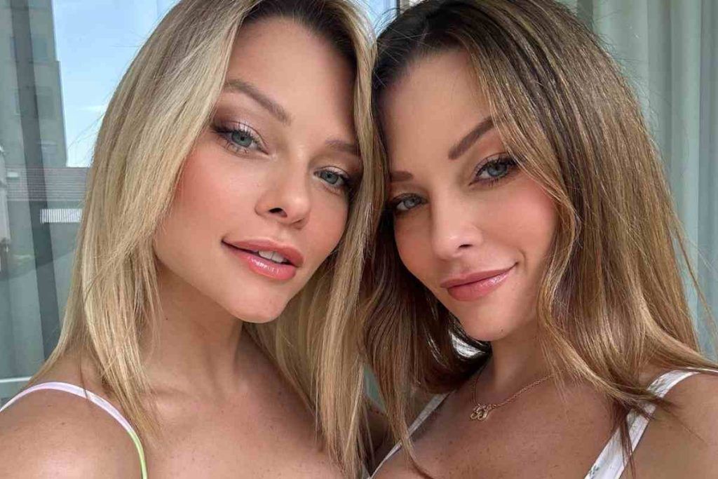 Le Donatella, Giulia sul divano con due amici speciali: tutta dolcezza ...